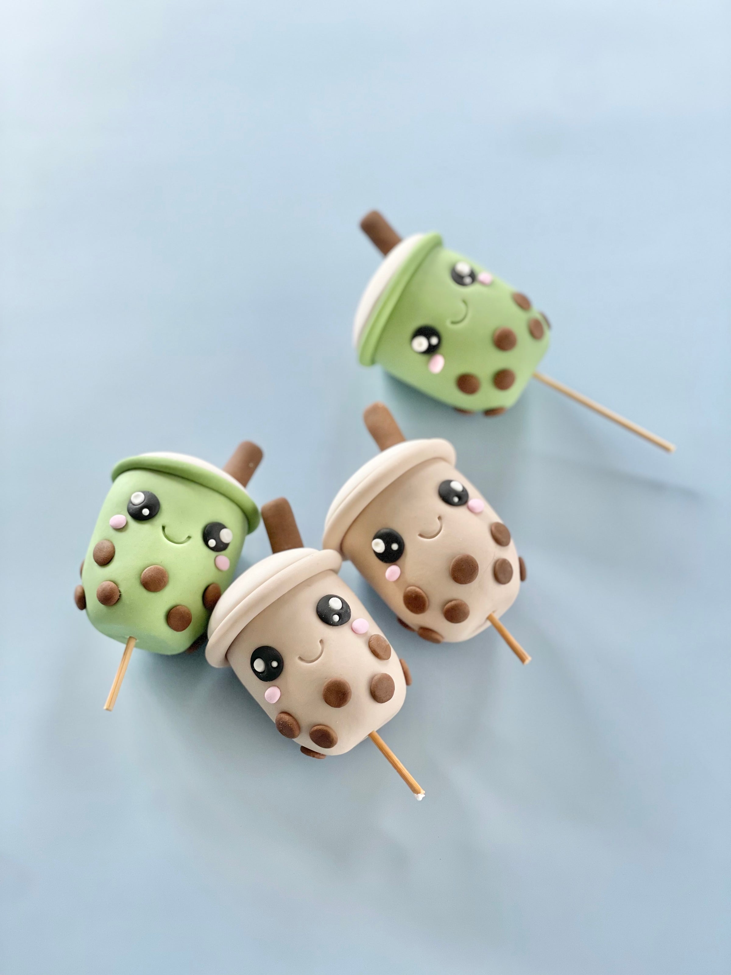 Fondant Cake Toppers | Hello Cakers